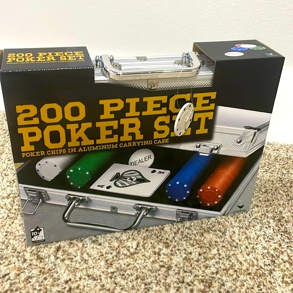 Other | 20 Piece Poker Set In Aluminium Carrying Case | Poshmark